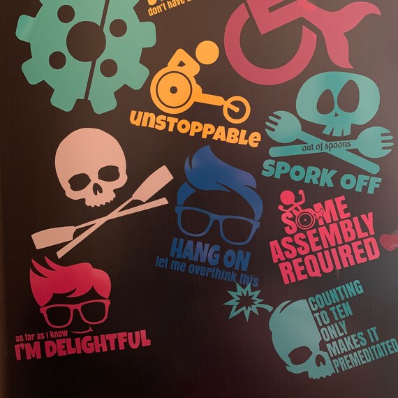 Skull Rowing Crossed Oars