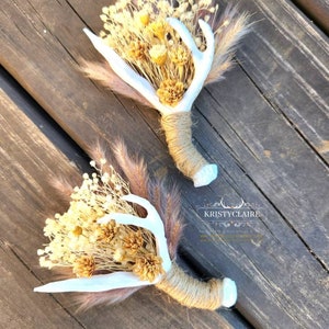 Antler Boutonniere With Dried Babysbreath, Daisy Buds, and Pampas Grass ...