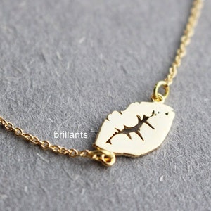 Free Gift Wrapping Sexy Lips Necklace Kiss Necklace XOXO - Etsy