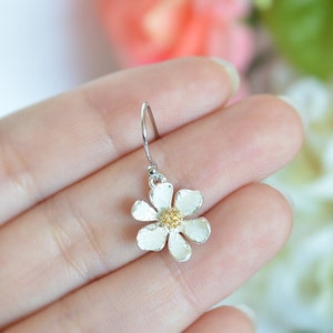 Daisy Flower Earrings, Daisy Earrings, Bridesmaid Gift, Bridal Earrings ...