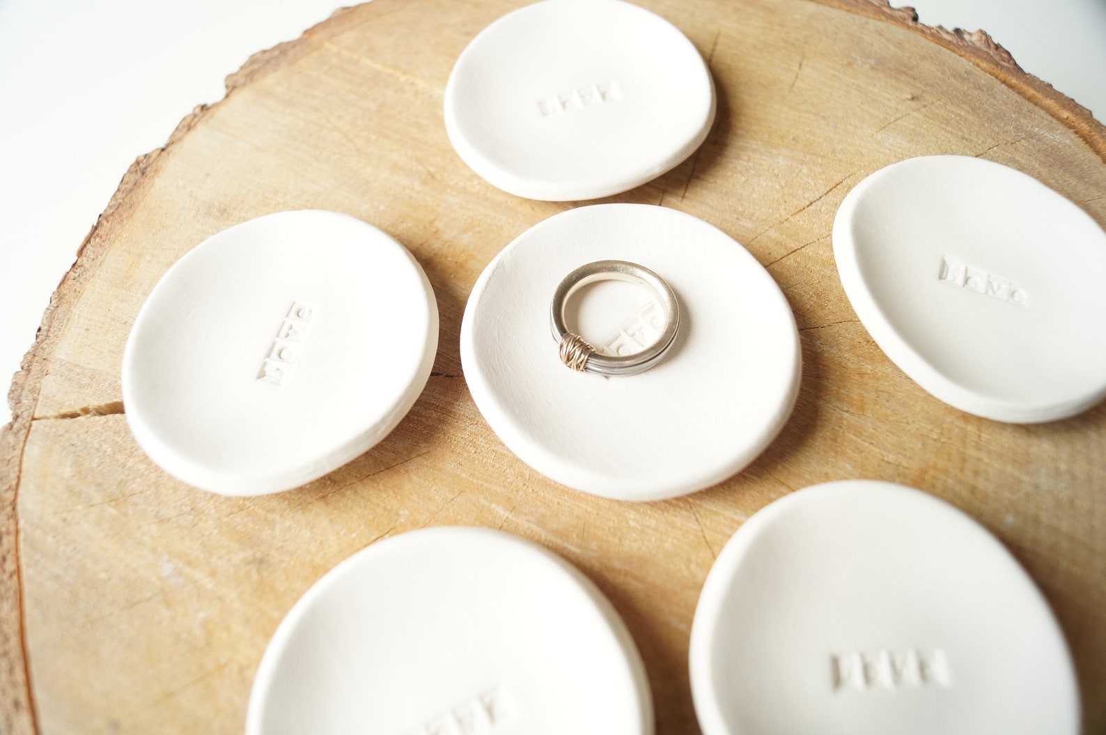 Handmade Ceramic Ring Dish: Minimalist Wedding Favor Plate - Etsy