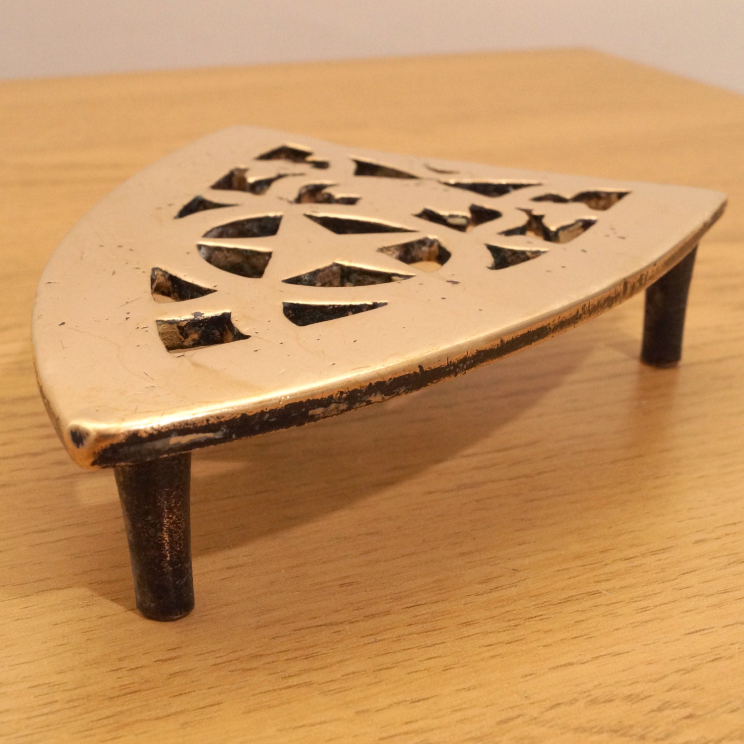 Antique Brass Iron Stand / Tea Pot Stand / Plant Pot Stand | Etsy