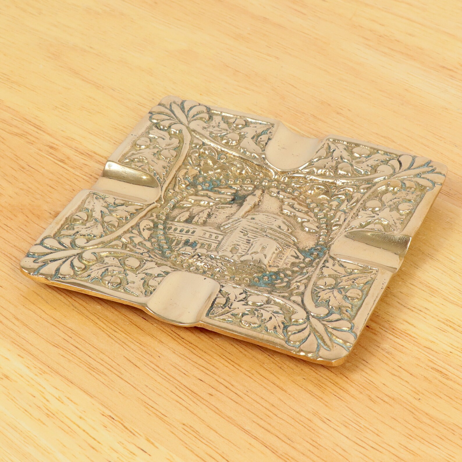 Square Ashtray || Floral Pattern With a Picture of a House in the ...