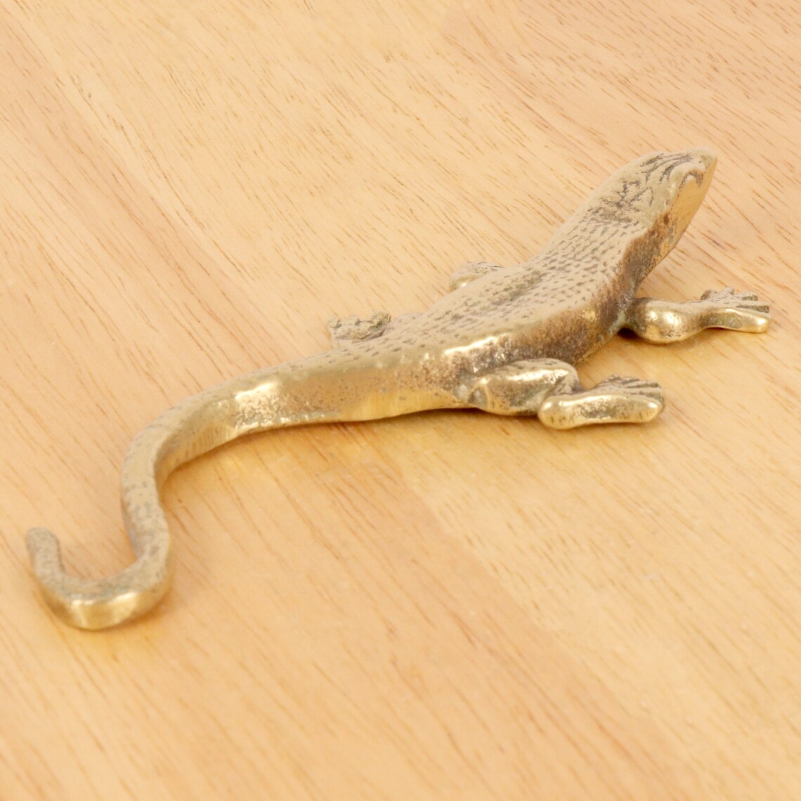 Lizard Figurine / Statuette / Sculpture / Paperweight - Etsy