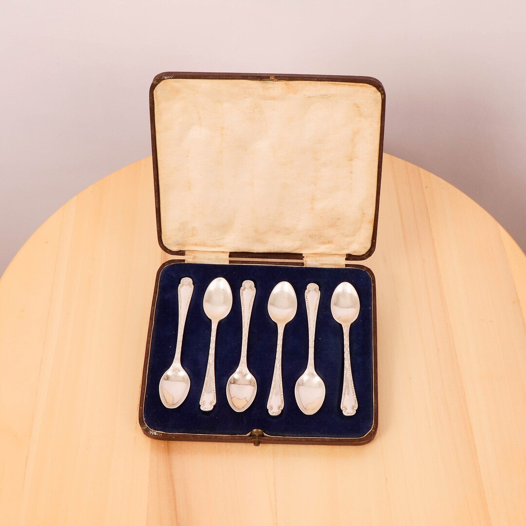 6 Spoons || Wss&co || Vintage Silver Plated || Box With Fabric Inlay ...