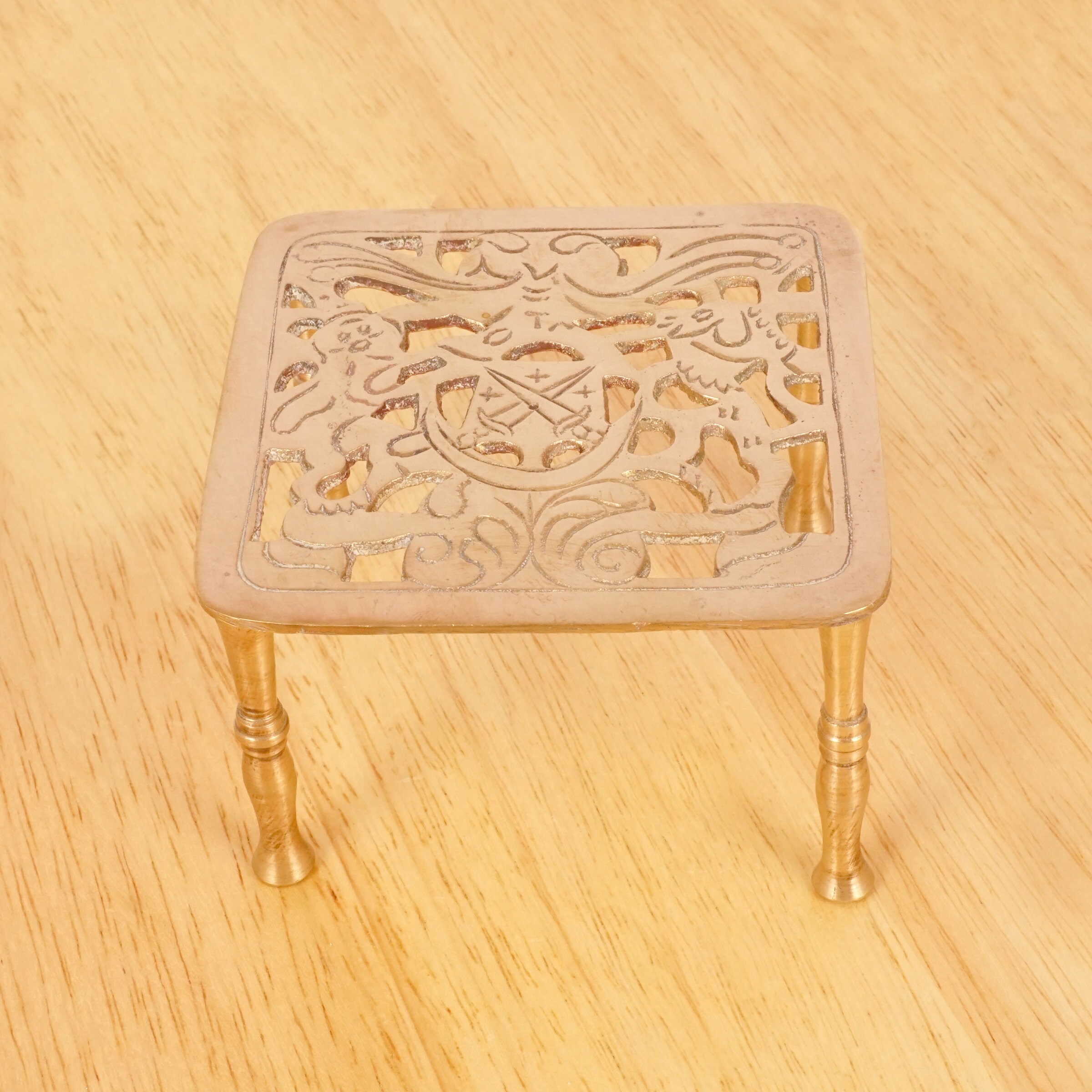 Small Kettle Stand / Tea Pot Stand / Plant Pot Stand - Etsy UK