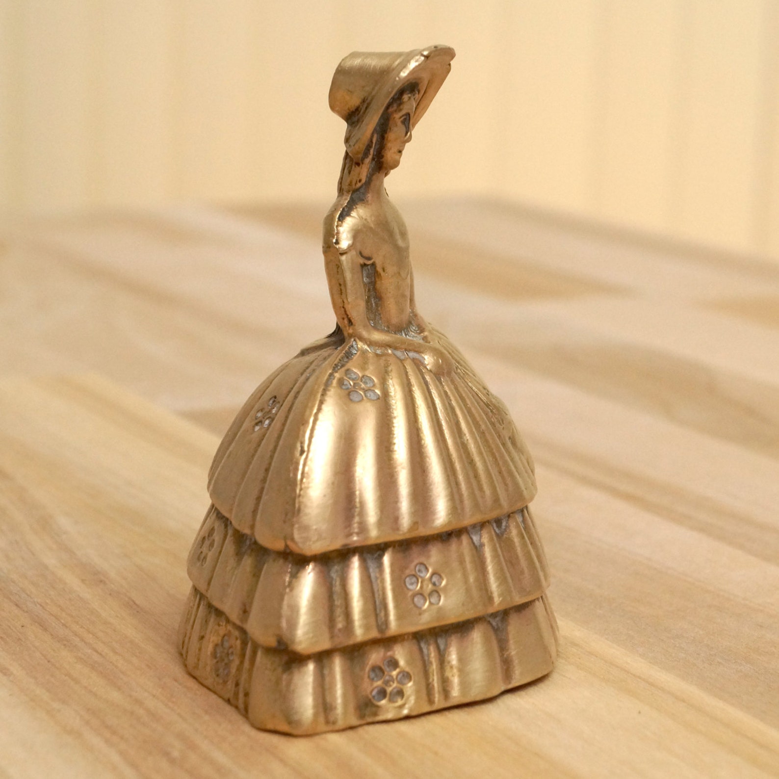 Bell Vintage Victorian Lady Brass Sculpture || Made in England - Etsy