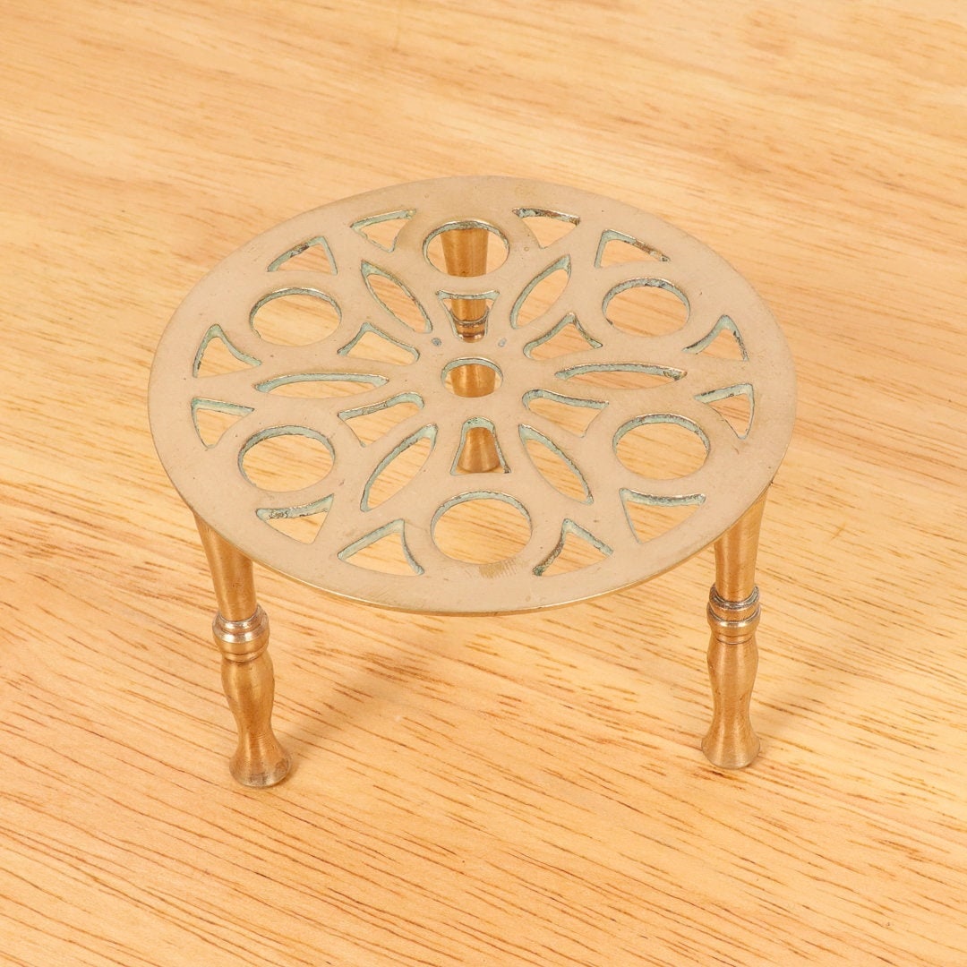 Round Kettle Stand / Tea Pot Stand || Vintage Solid Brass || Simple ...