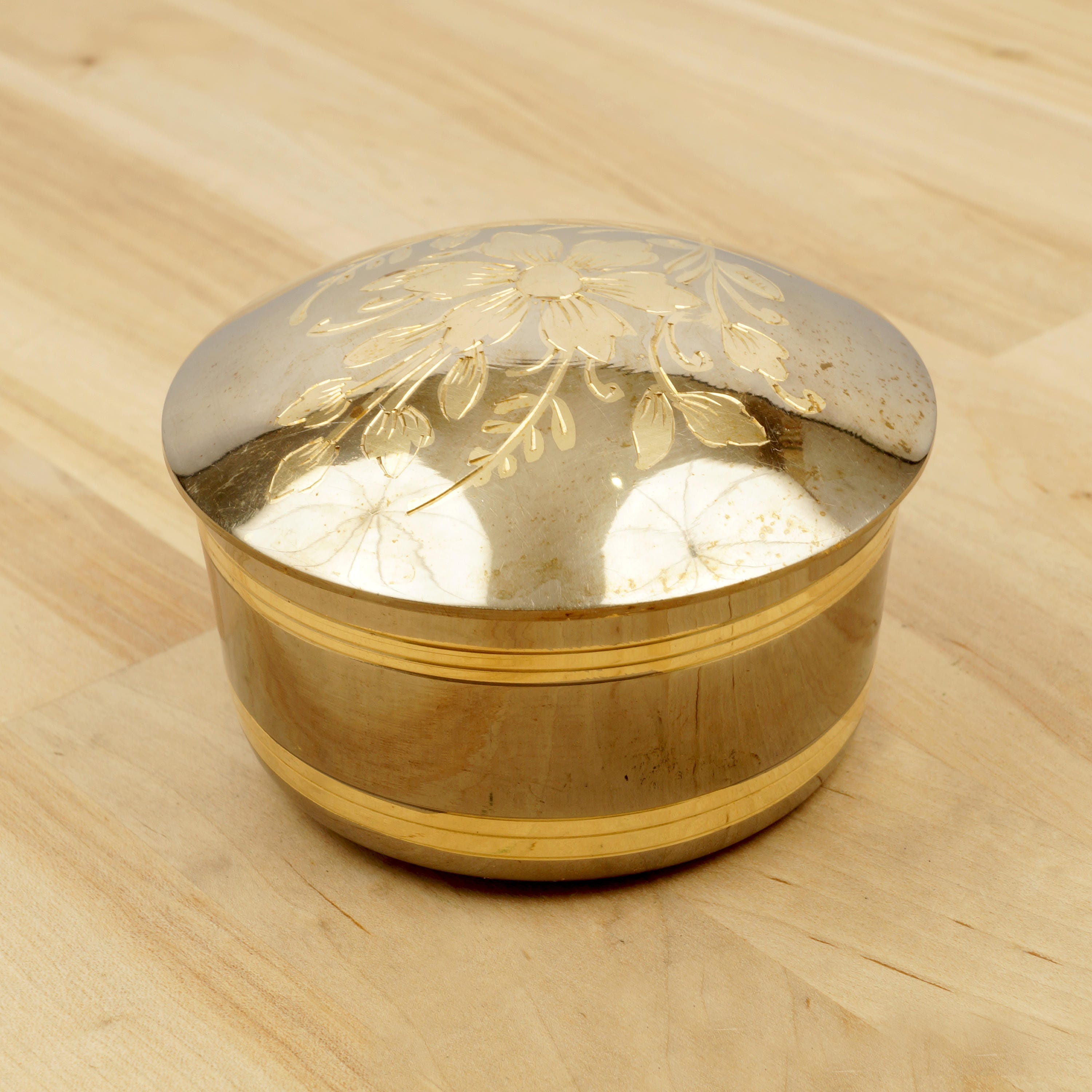 Solid Brass Jewellery Box With a Lid || Picture on Lid - Three Flowers ...