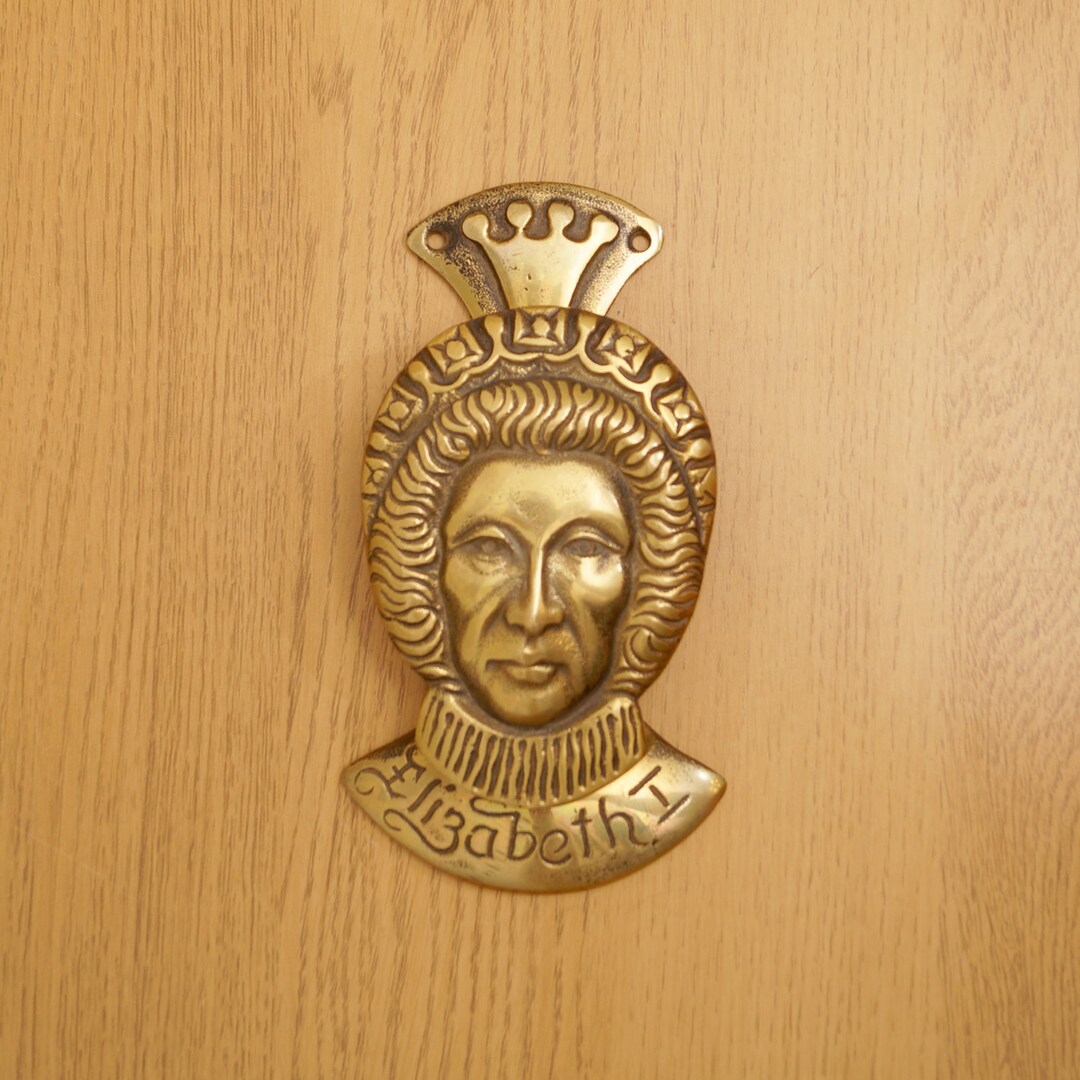 Brass Elizabeth I Portrait Design Door Knocker || Vintage - Etsy