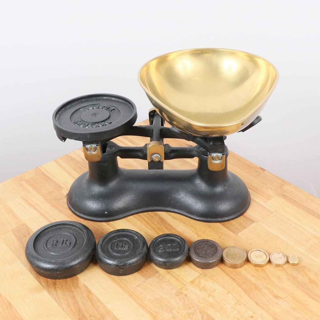 Victor England Cast Iron Scales With | 4 Iron Cast and 4 Brass Weights ...