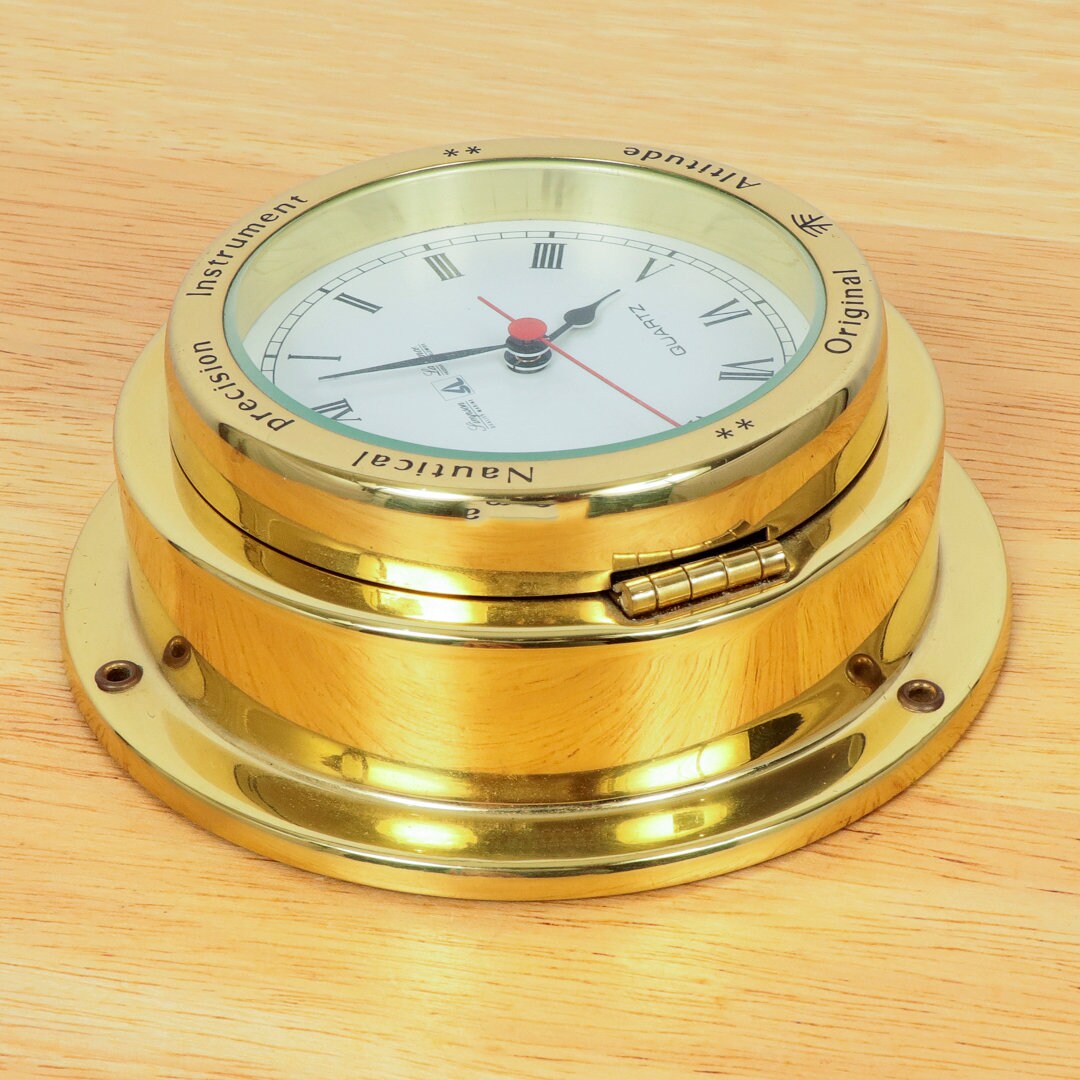 Home & Living Home Décor Vintage style Simpson Laurence Quartz ships ...