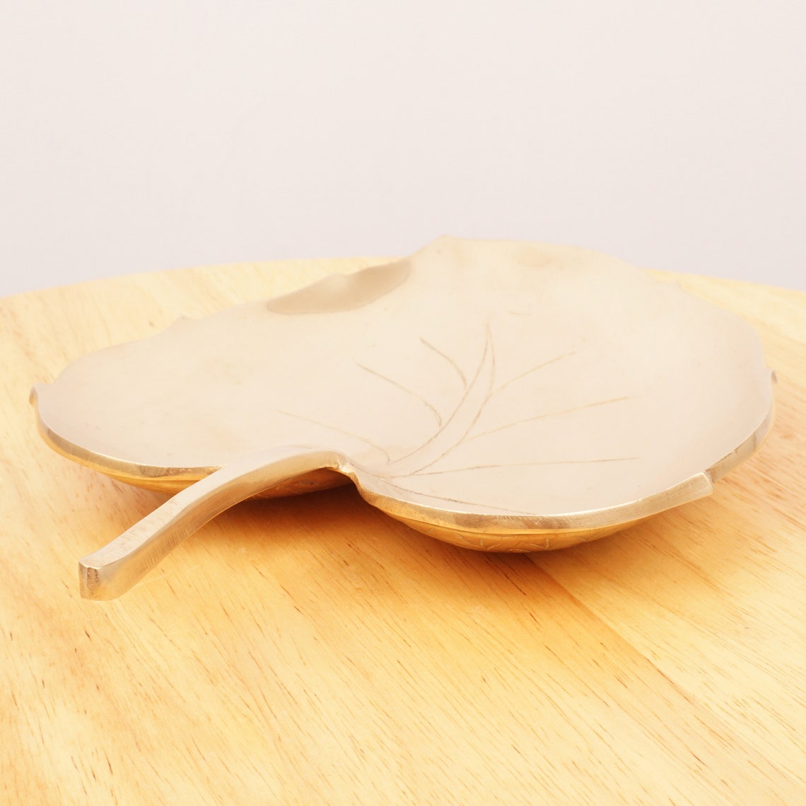 Leaf Design Tray / Plate / Dish / Food Server / Candy Dish || Vintage ...