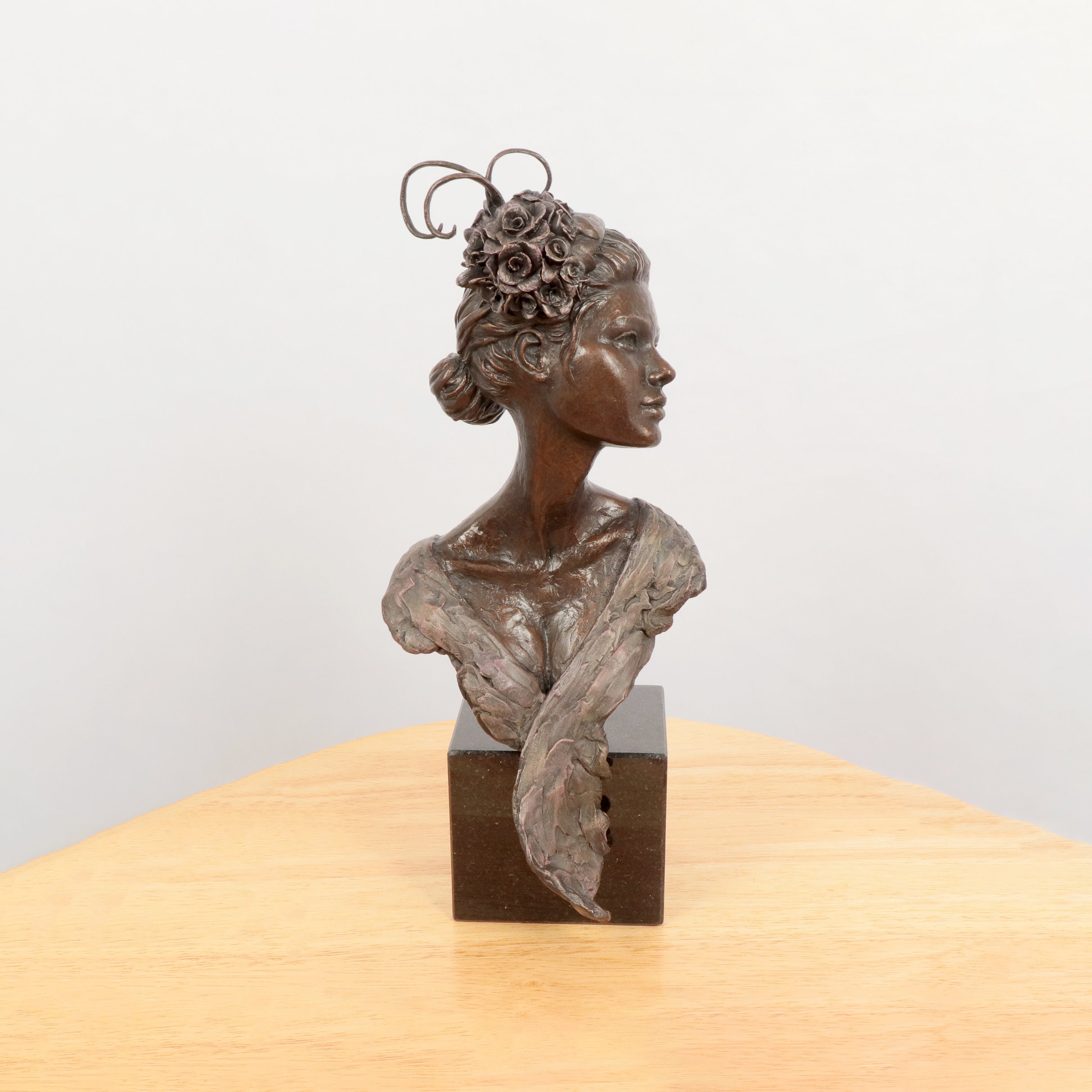 Bronze women sculpture / girl figurine Vintage bronze lady | Etsy