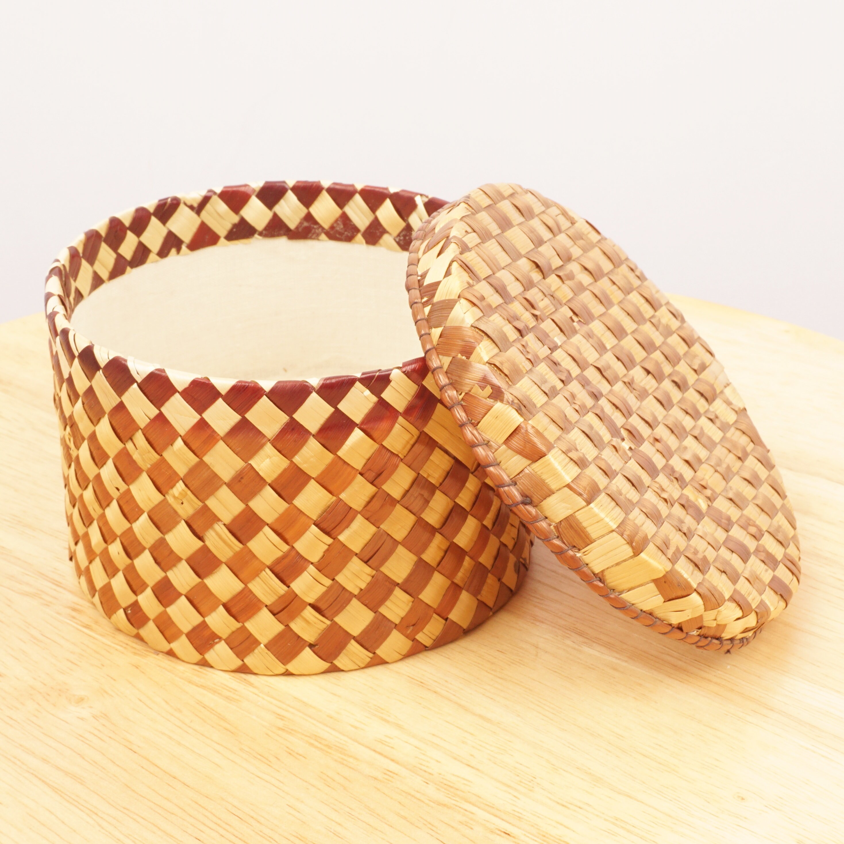 Braided / Straw Box With a Lid Light Dark Brown | Etsy Canada