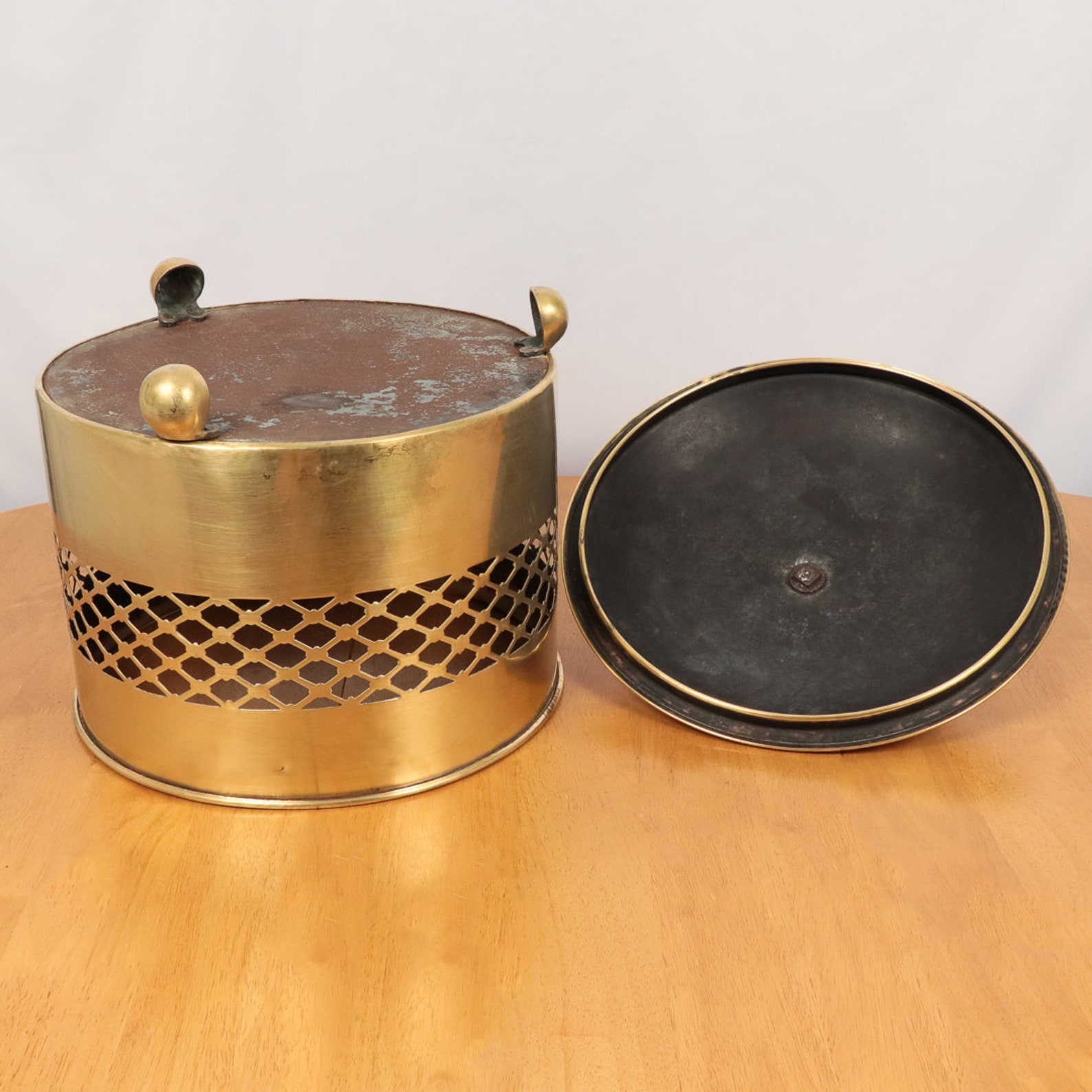 Brass Coal Scuttle / Bucket With a Lid 1 Handles Vintage - Etsy UK