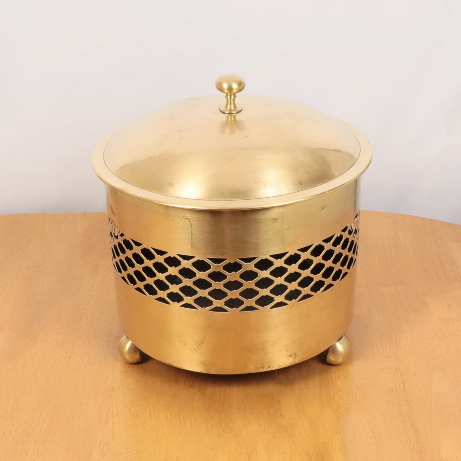 Brass Coal Scuttle / Bucket With a Lid 1 Handles Vintage - Etsy UK