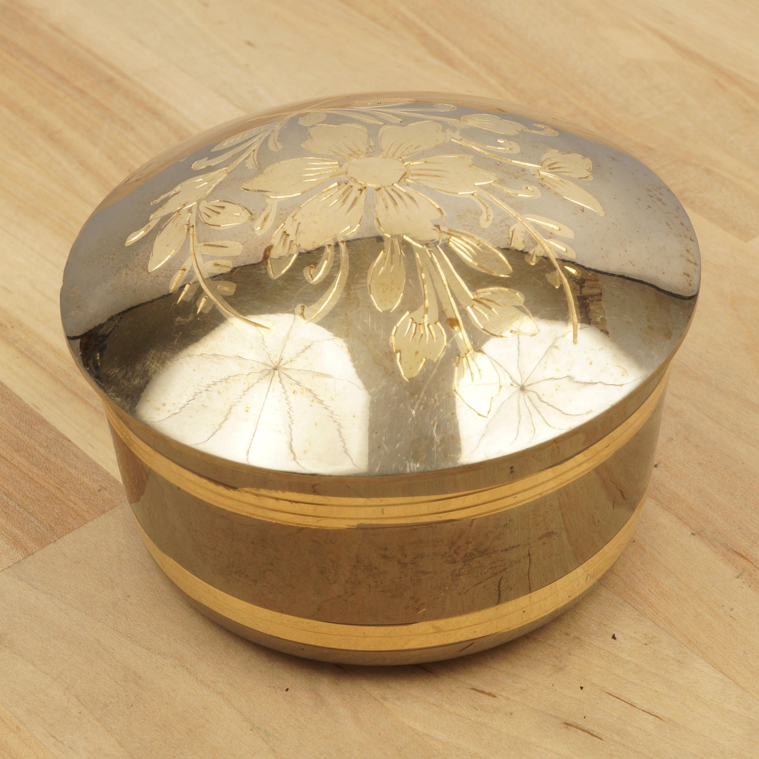 Solid Brass Jewellery Box With a Lid || Picture on Lid - Three Flowers ...