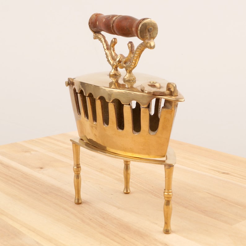 Small Flat Iron on Stand Very Good Condition Vintage - Etsy