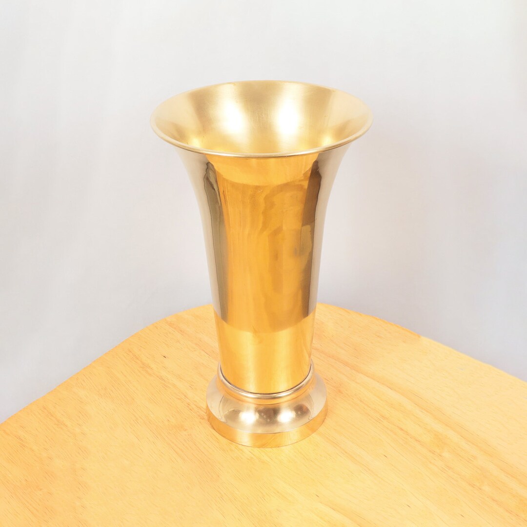 Large Vase || Vintage Solid Brass Vase || Classic Shape Vase - Etsy