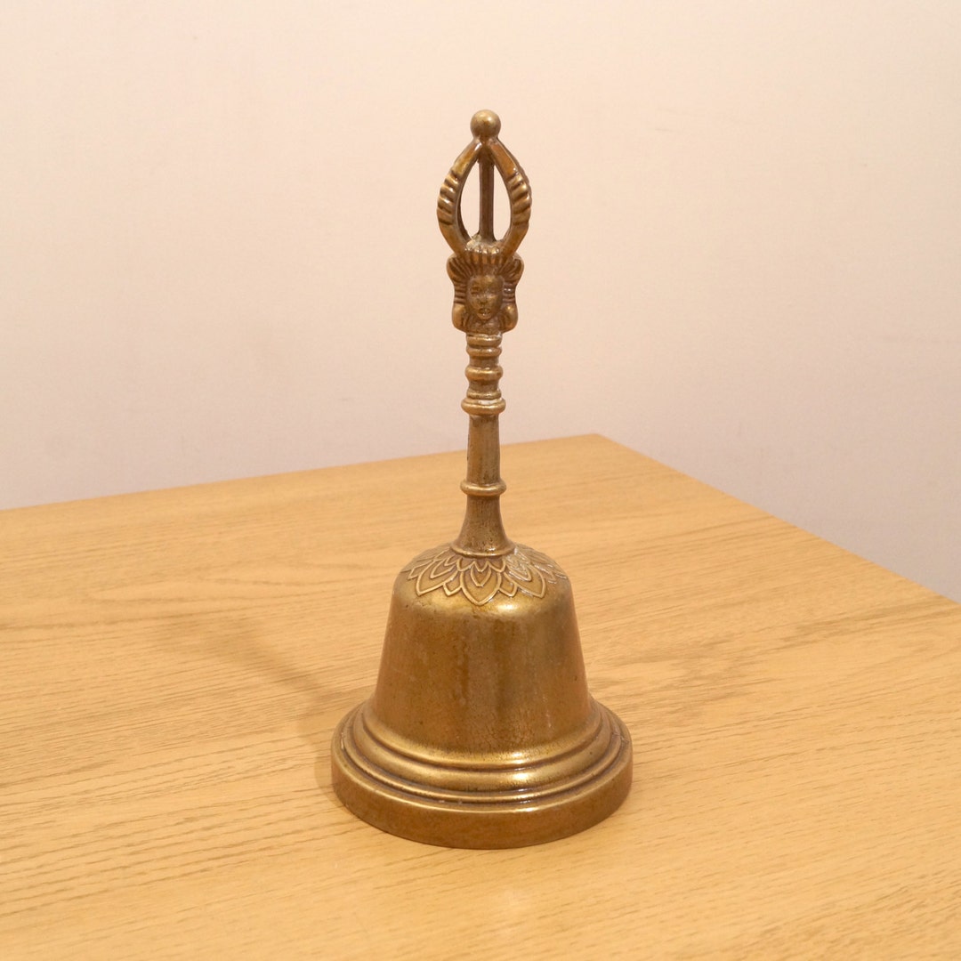 Vintage Royal Design Bell || Queen's Head Handle - Etsy