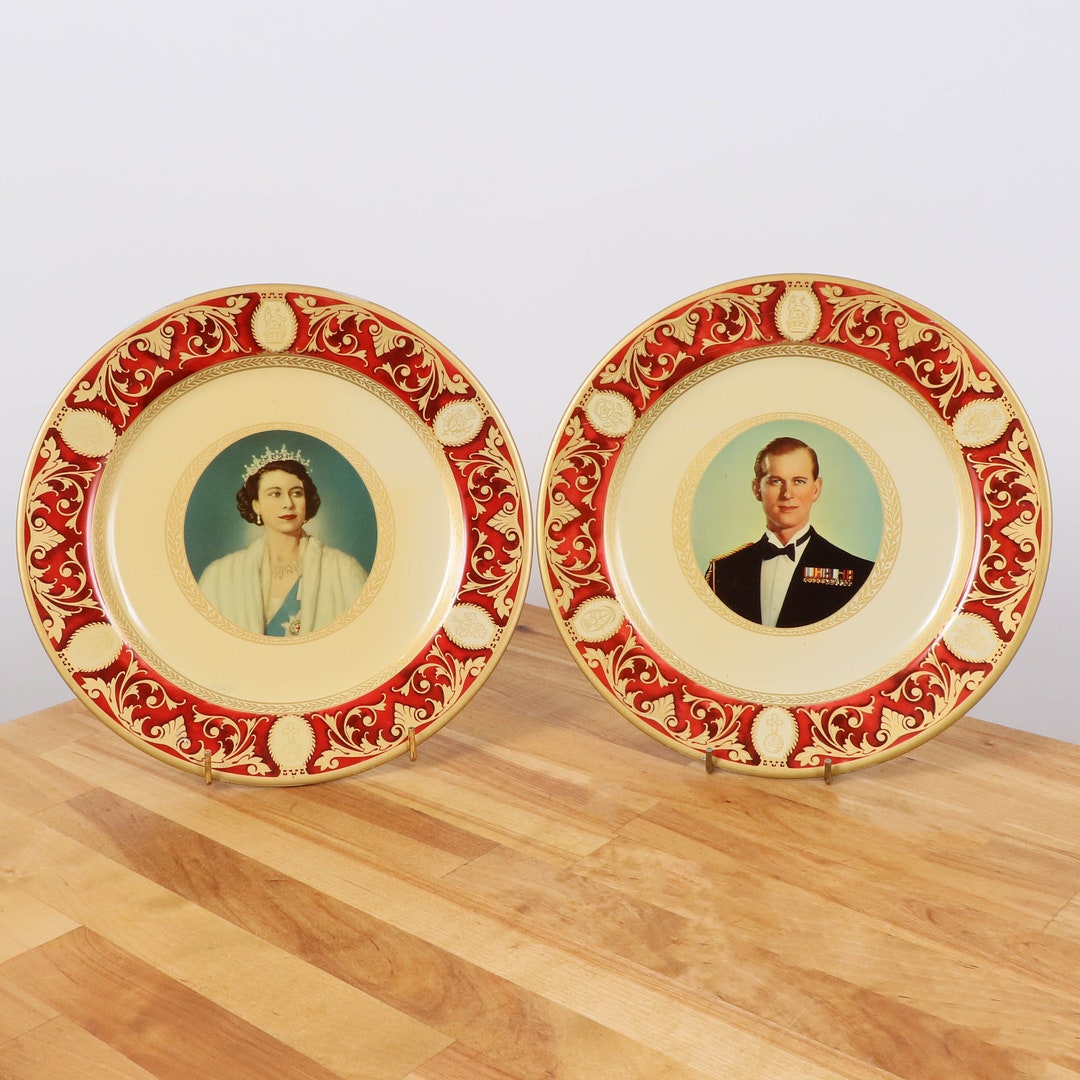 Her Majesty Queen Elizabeth II and H.R.H. the Duke of Edinburgh || 2 ...