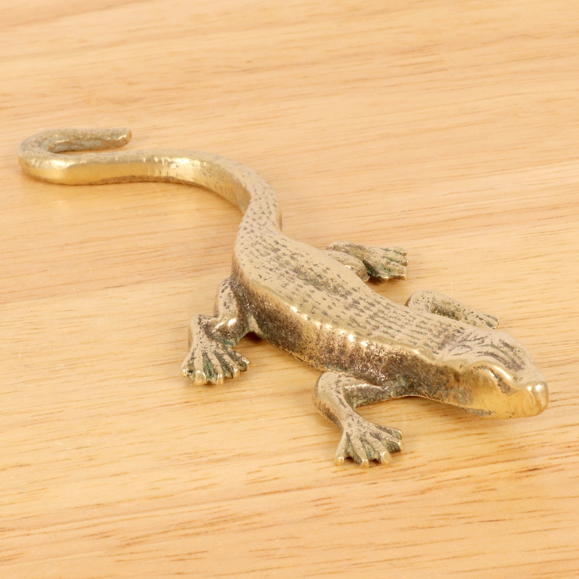 Lizard Figurine / Statuette / Sculpture / Paperweight - Etsy