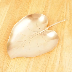 Leaf Design Tray / Plate / Dish / Food Server / Candy Dish - Etsy