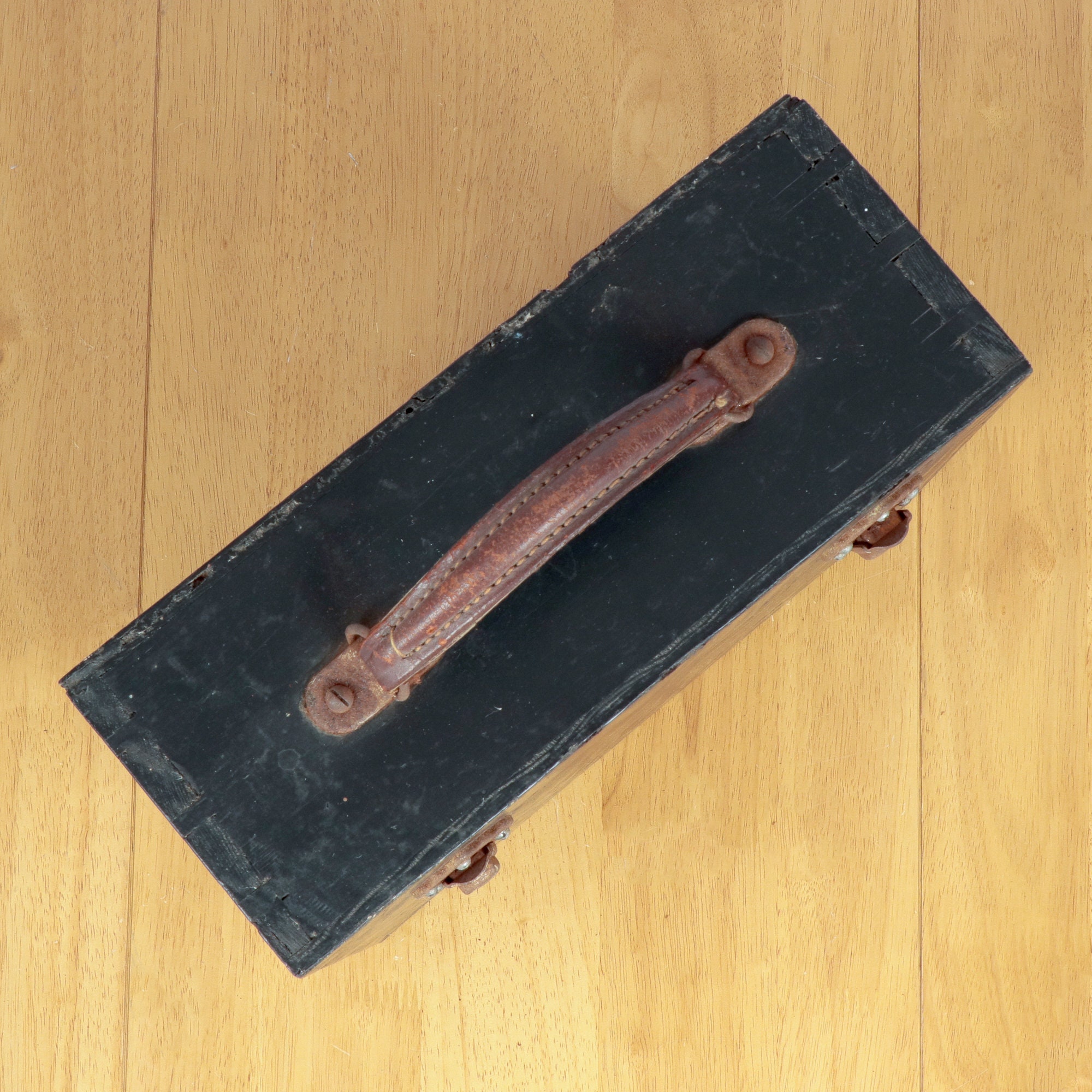 Wood Box / Case with leather handle Vintage solid wood | Etsy