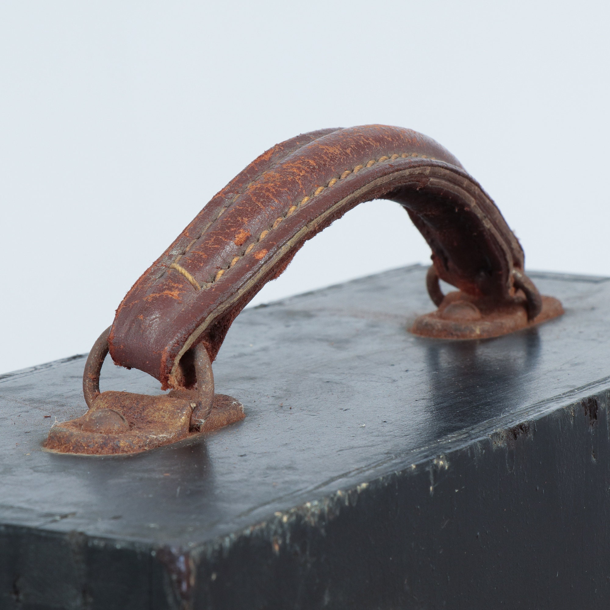 Wood Box / Case with leather handle Vintage solid wood | Etsy