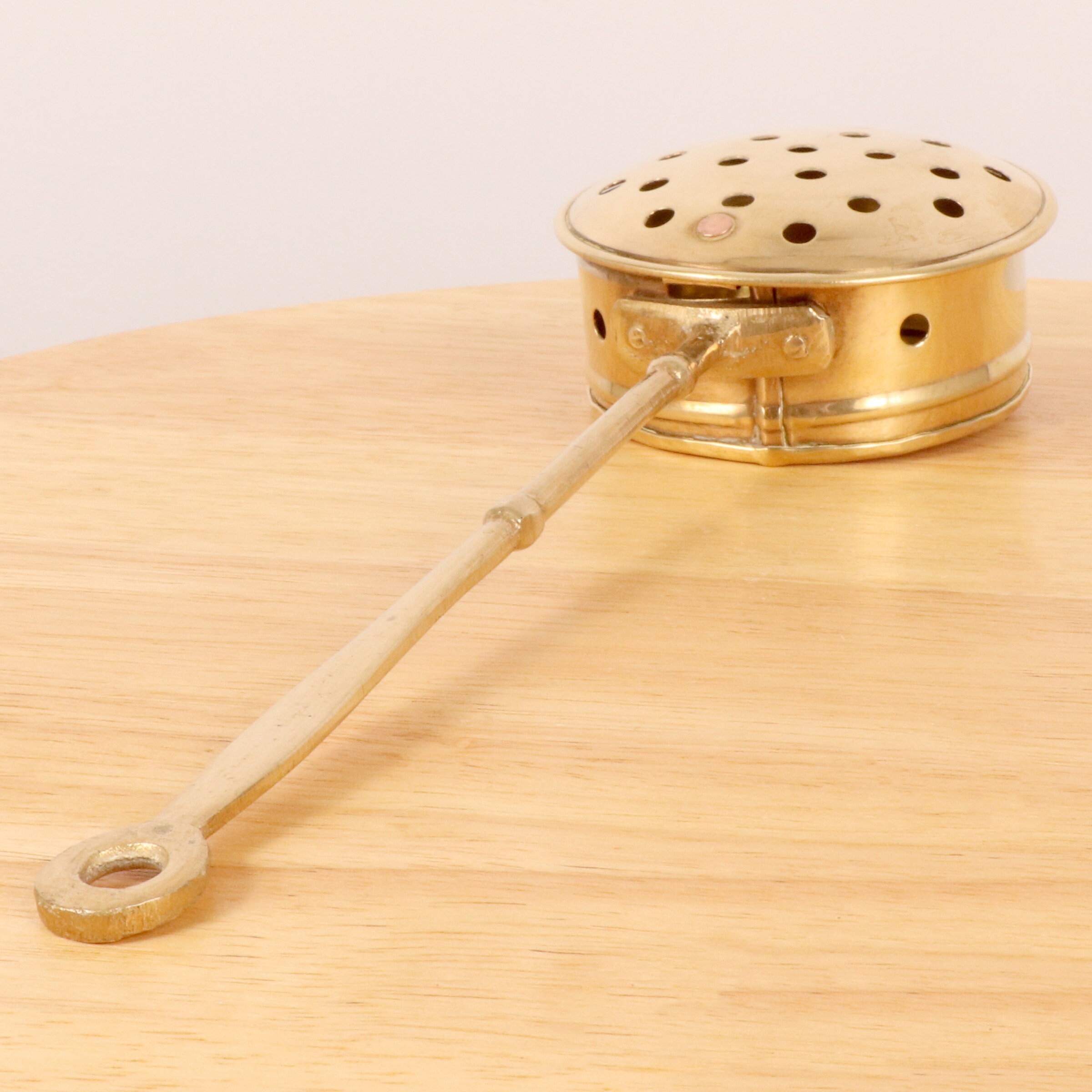 Bed warmer / warming pan / wall hanging Vintage solid brass | Etsy