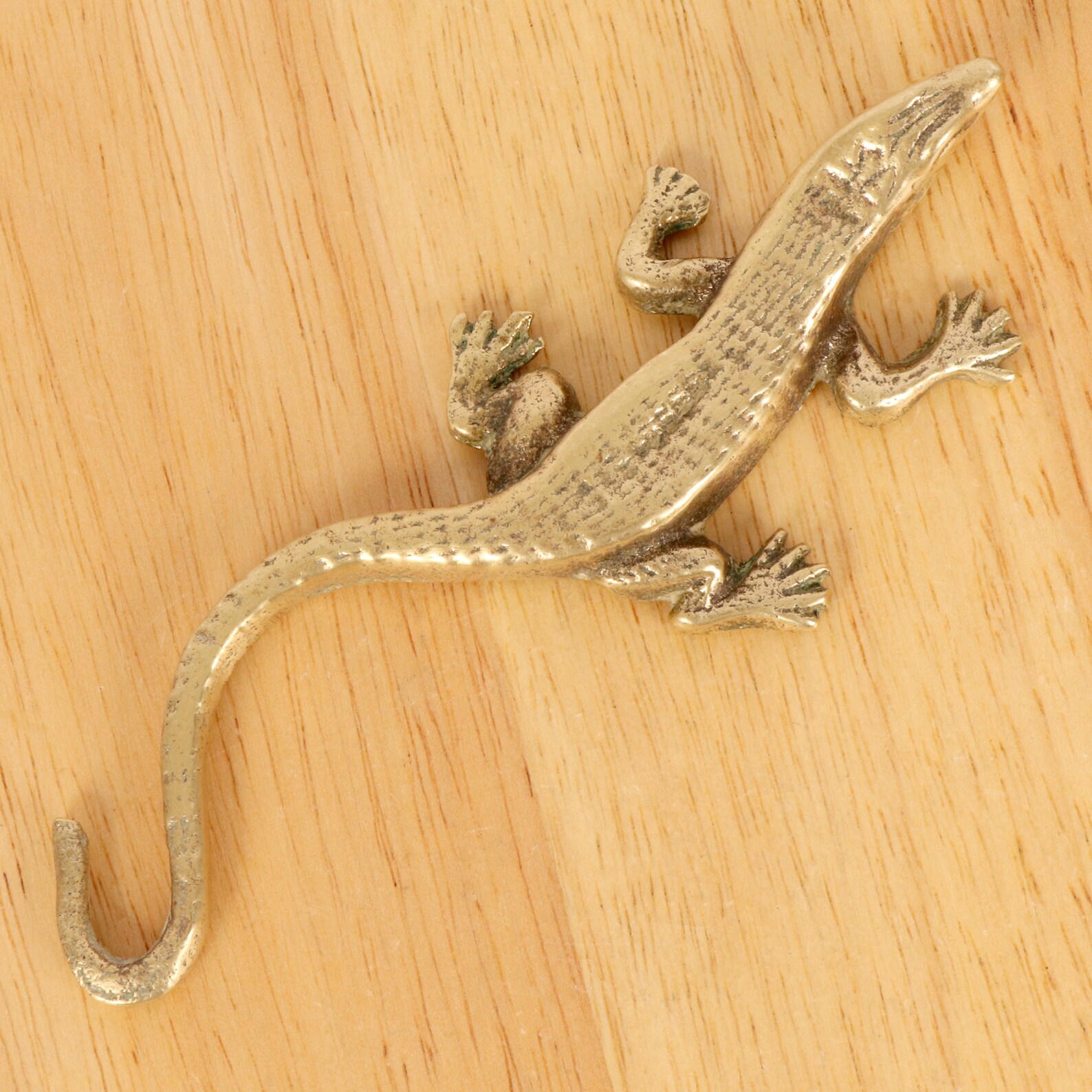 Lizard Figurine / Statuette / Sculpture / Paperweight - Etsy