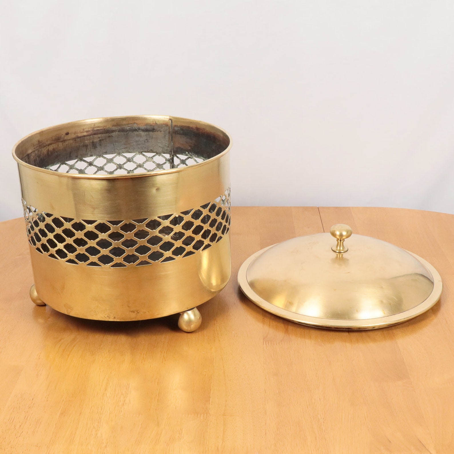 Brass Coal Scuttle / Bucket With a Lid 1 Handles Vintage - Etsy UK