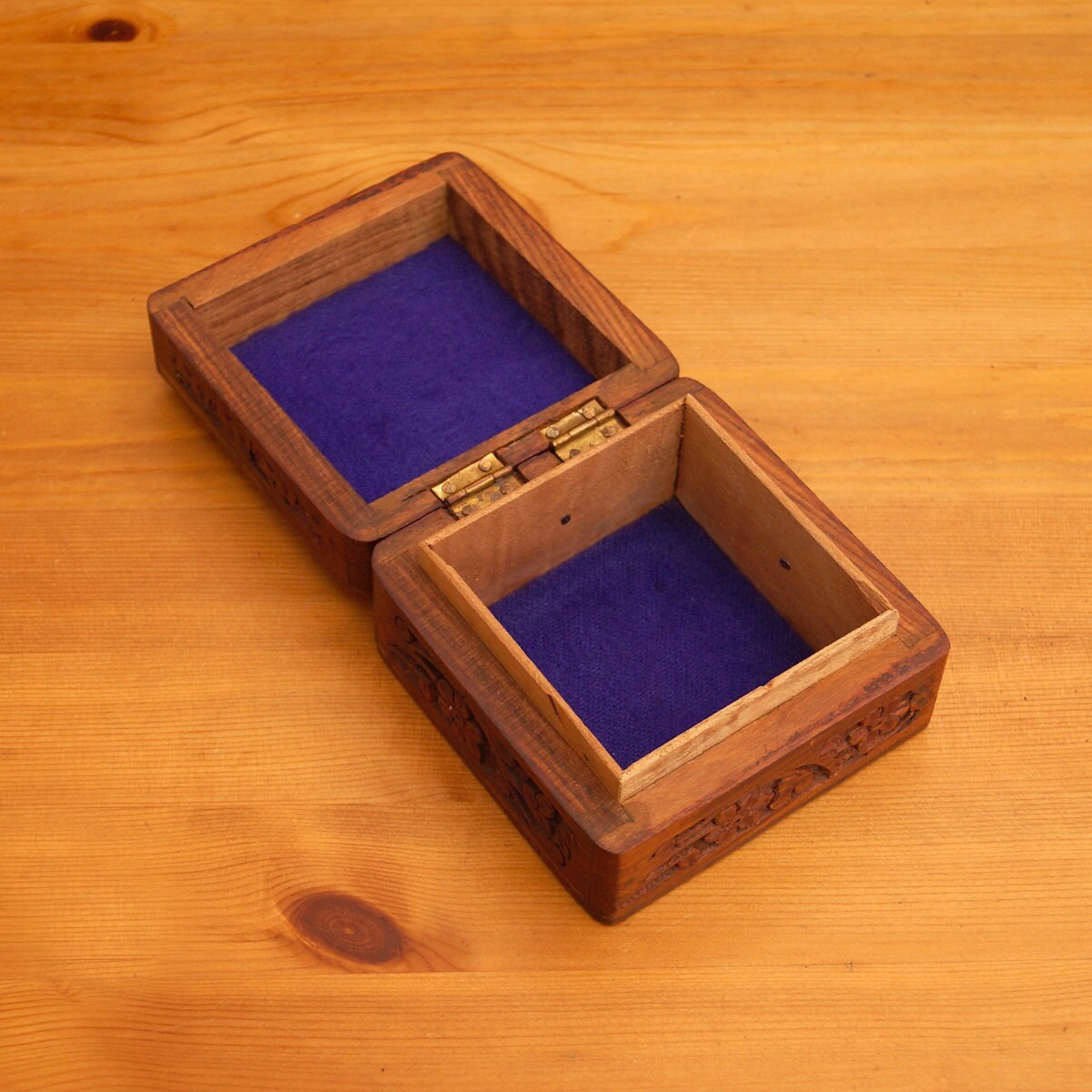 Jewellery Box With a Floral Design Around It and Soft Puple | Etsy