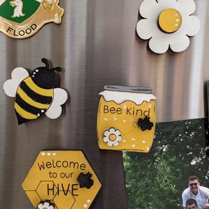 Bee Magnet Set, Wooden Magnet Set Bee, Honey Pot, Flower Set of 4 ...