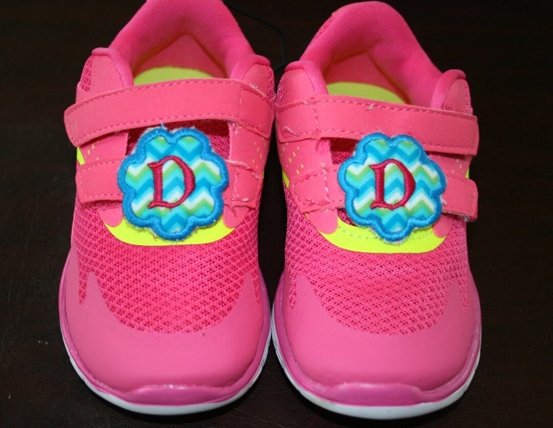 Monogrammed Flower Shoe Tags/charms - in the Hoop - Machine Embroidery ...