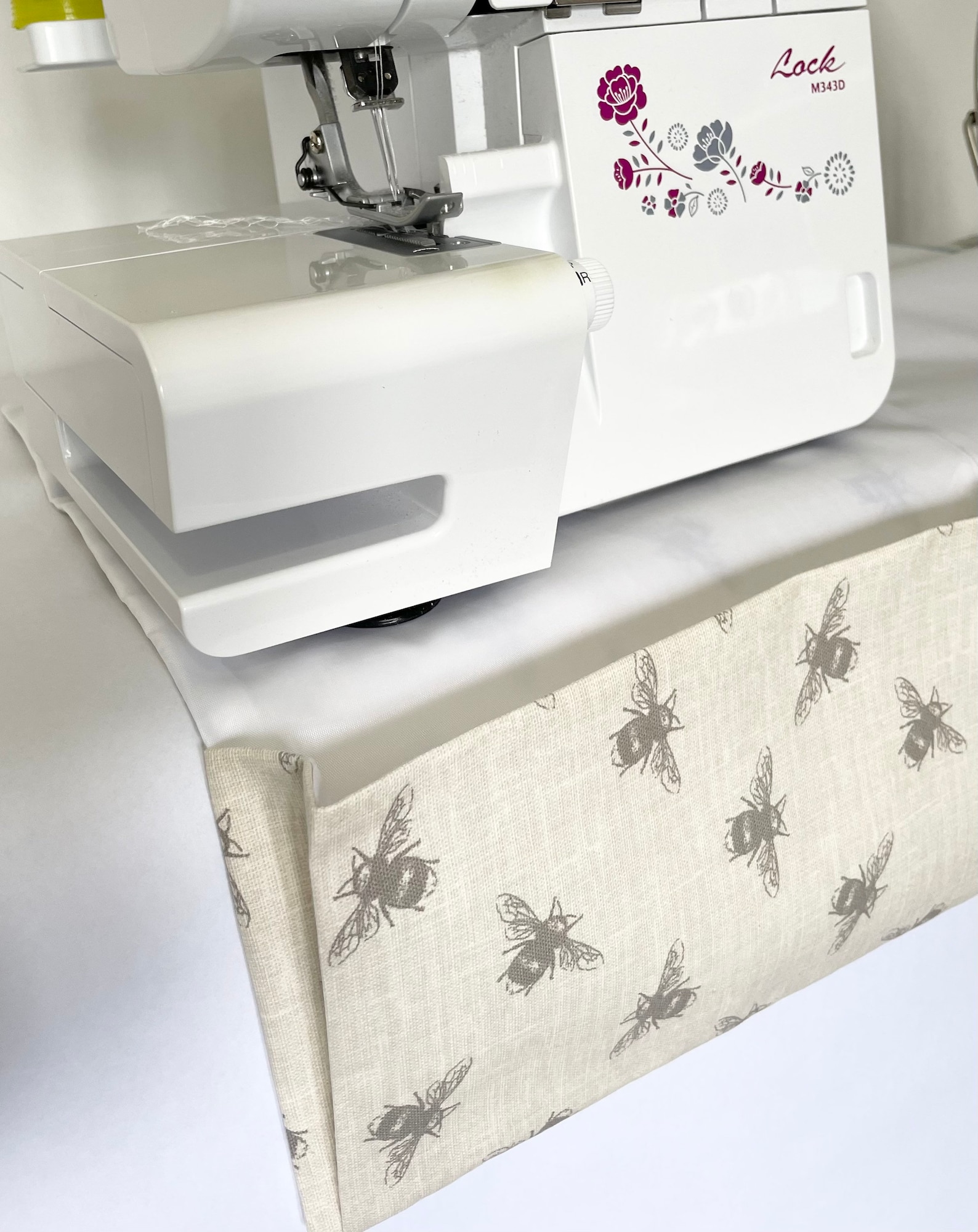 Overlocker Threadcatcher & Mat/ Scrap Bag/ Waste Collector for ...