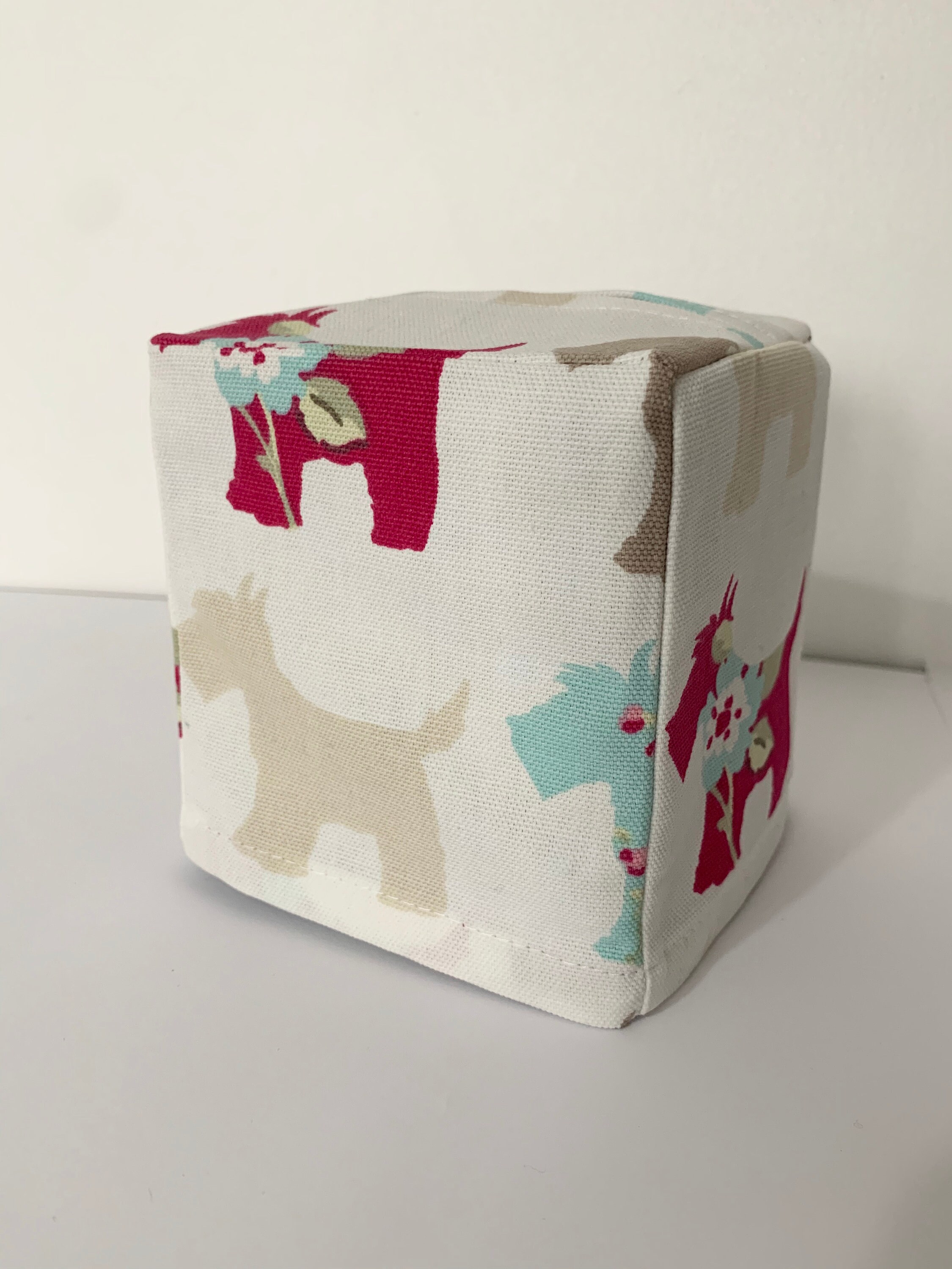 Handmade Fabric Tissue Box Cover / Home Decor / Choice of - Etsy UK
