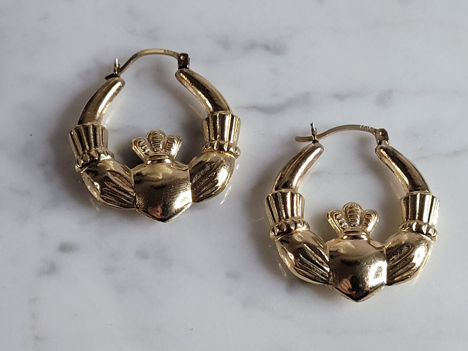 Womens Vintage Estate 10K Yellow Gold Irish Claddagh Hoop Earrings, 5 ...