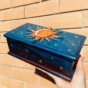 Sun / Moon Box - Etsy