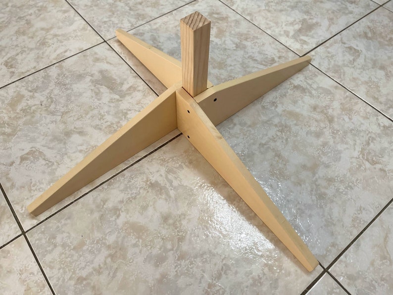 Free Standing Post for Directional Sign. Self Standing Wood Sign Holder ...