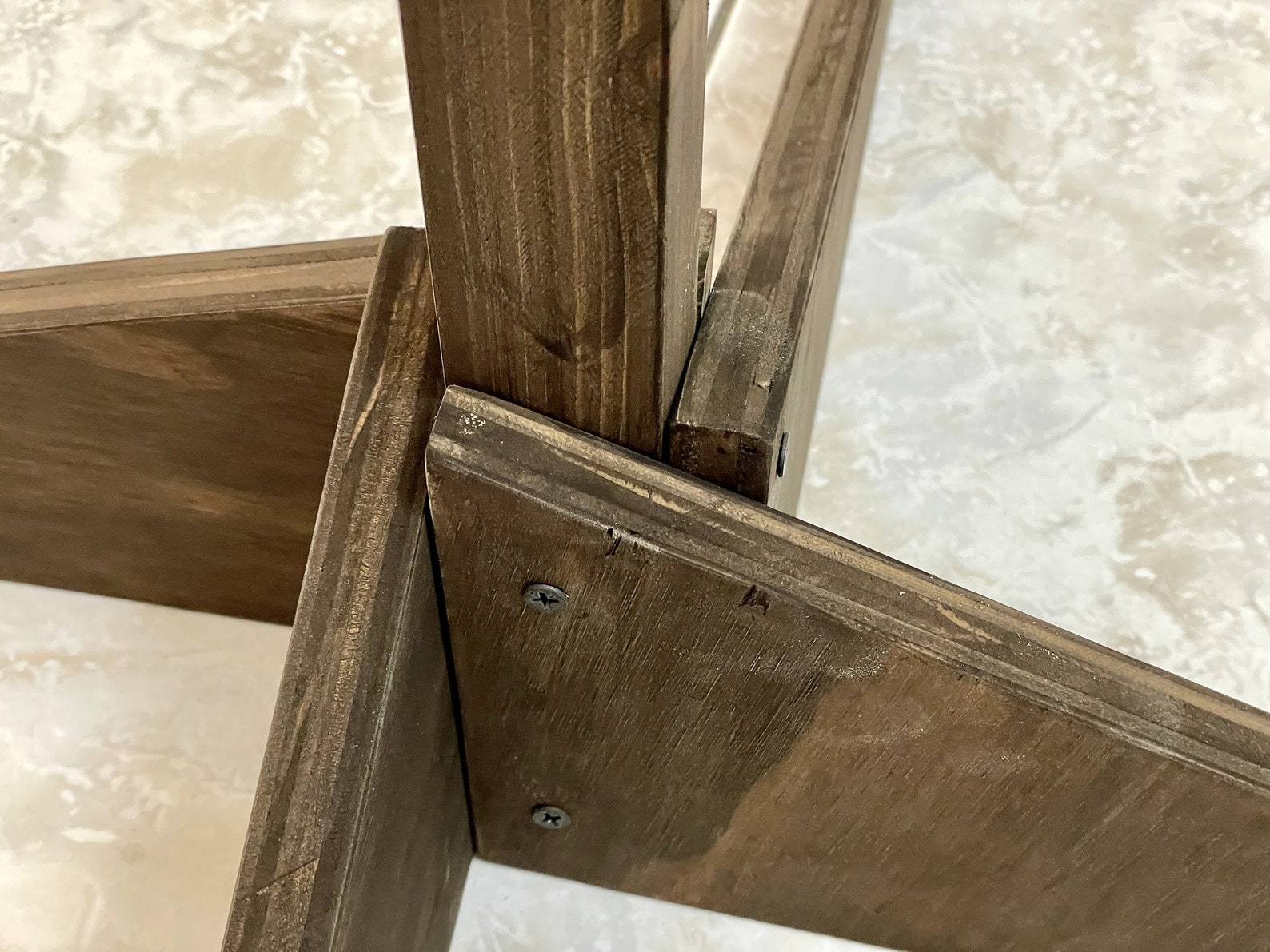 Free Standing Post for Directional Sign. Self Standing Wood Sign Holder ...