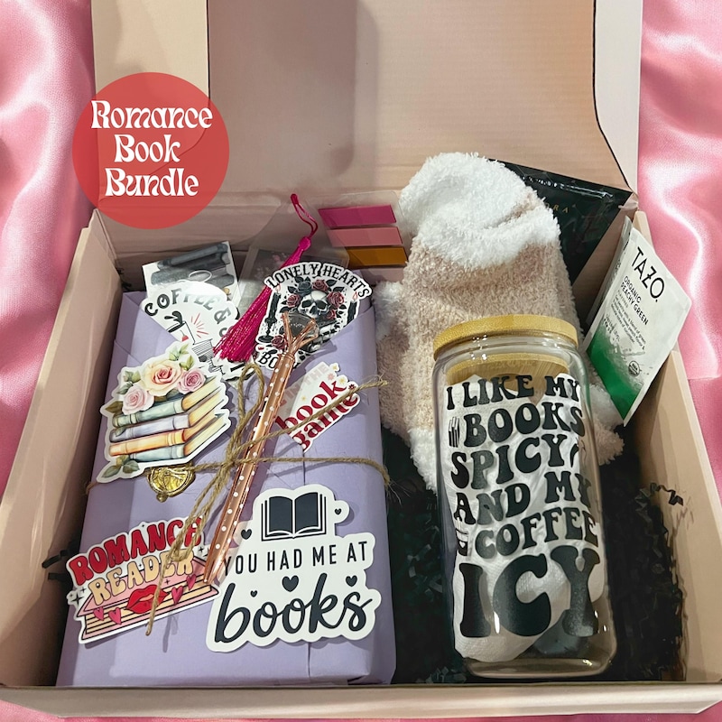 Book Bundle - Etsy