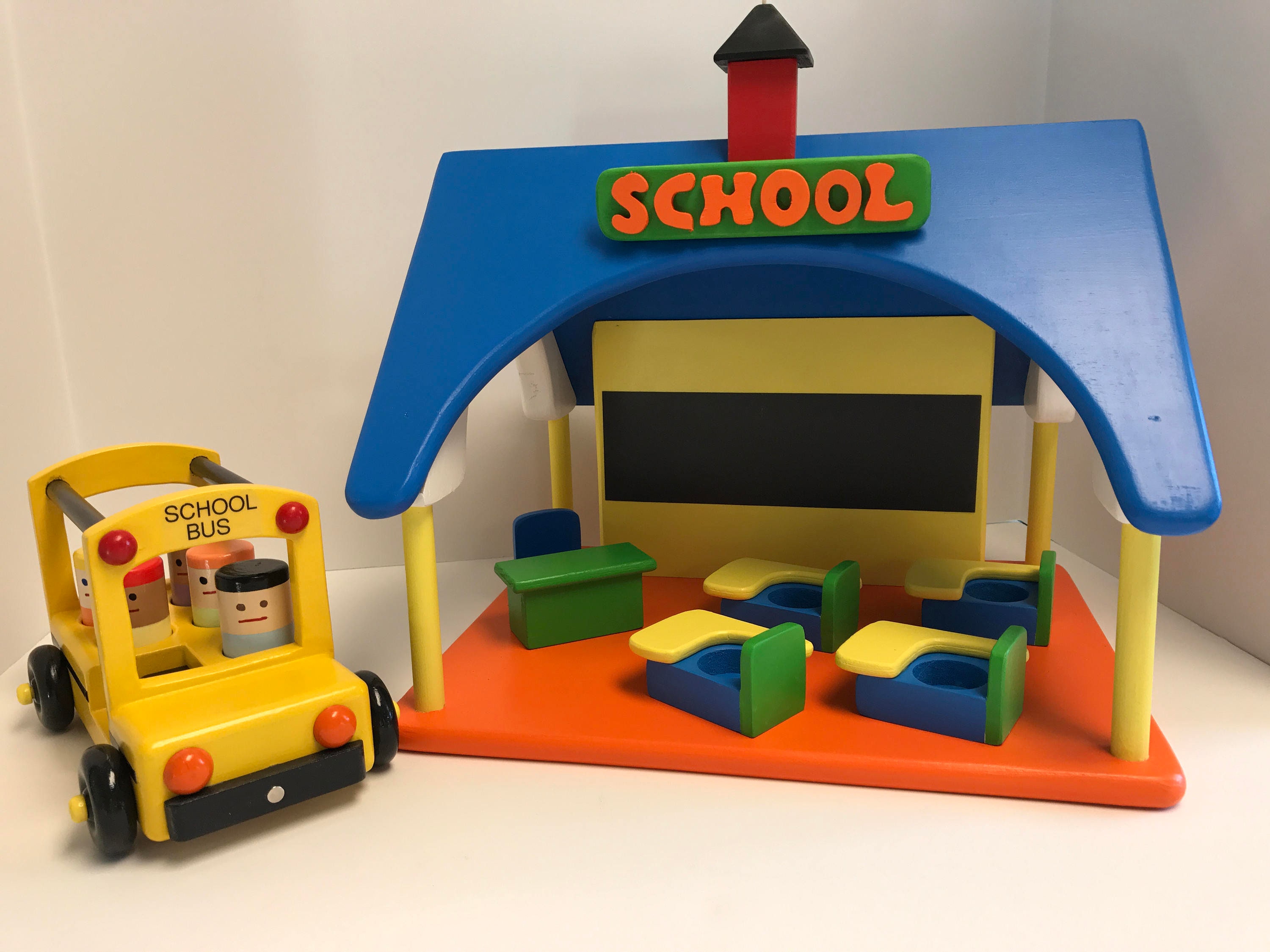 Wooden Toy School House with School Bus 5 people 4 student | Etsy