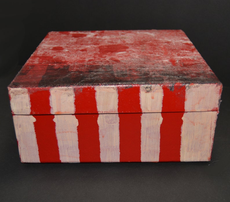 Creepy Blood Red Latched Box Circus CLOWN Surprise - Etsy