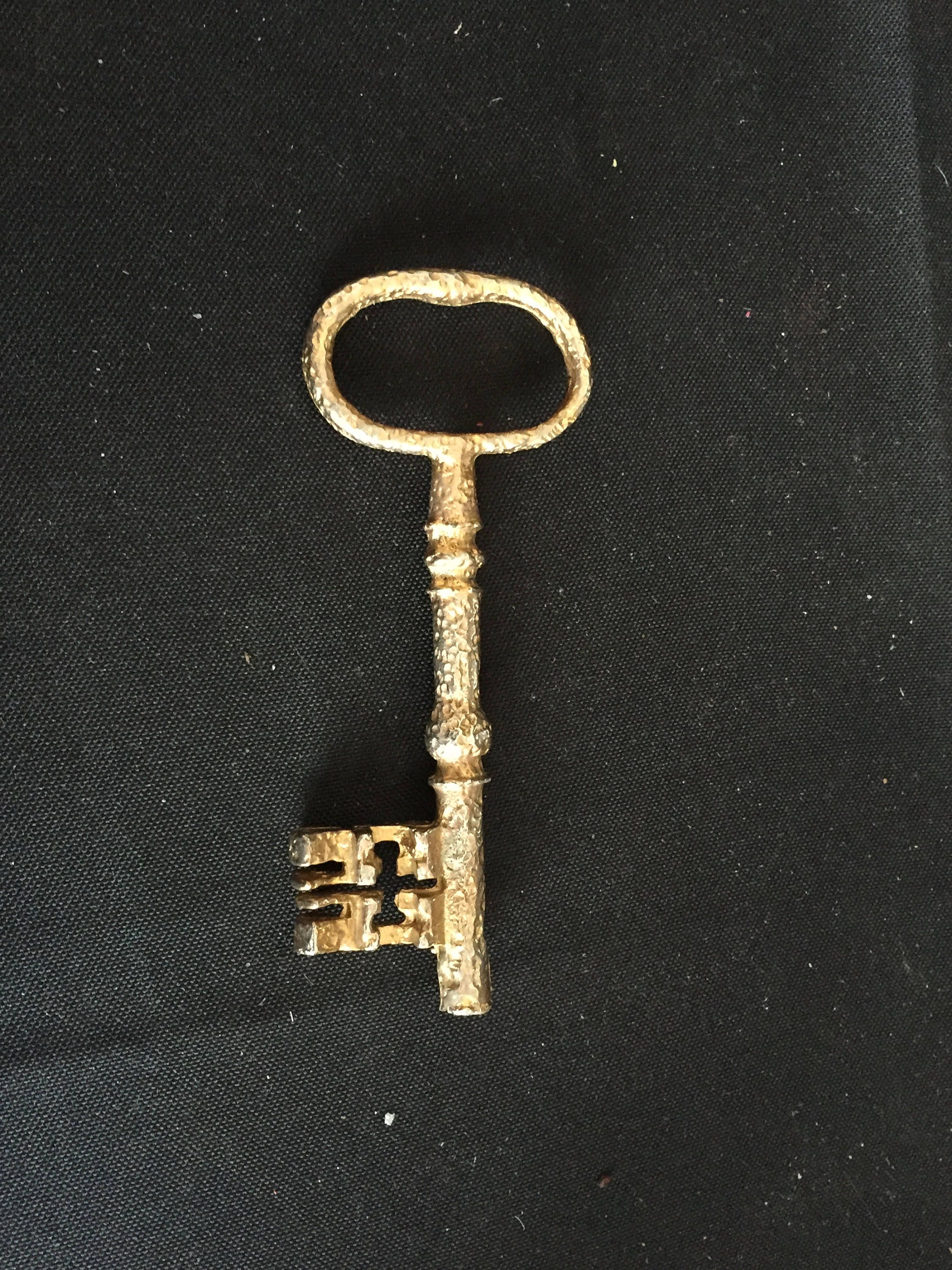 Antique Vintage Gold Tone Skeleton Key Brooch Pin - Etsy