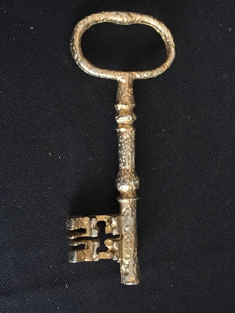 Antique Vintage Gold Tone Skeleton Key Brooch Pin - Etsy