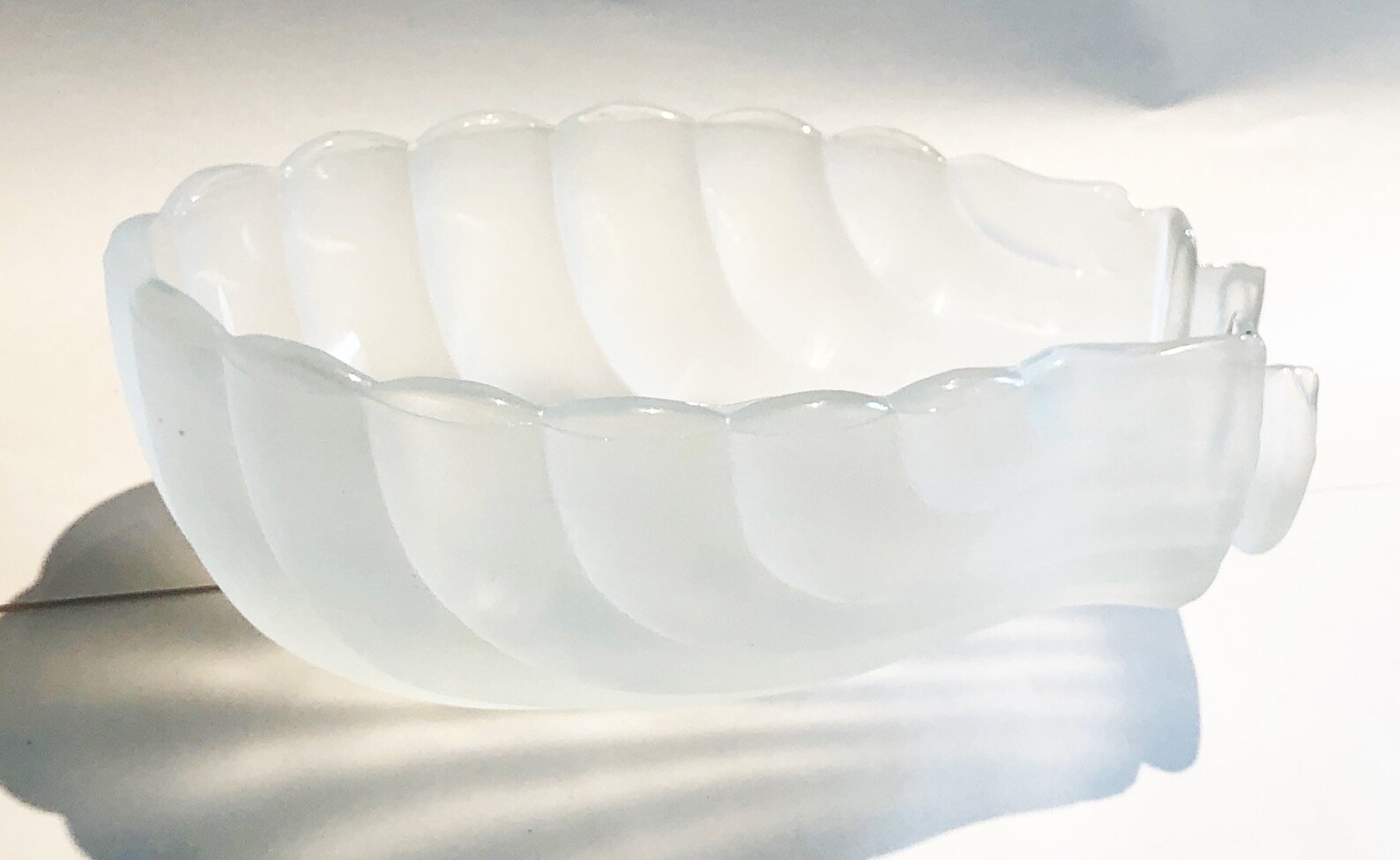 New Old Stock Clear Frosted Clam Shell Desk Lamp Fixture Shade - Etsy