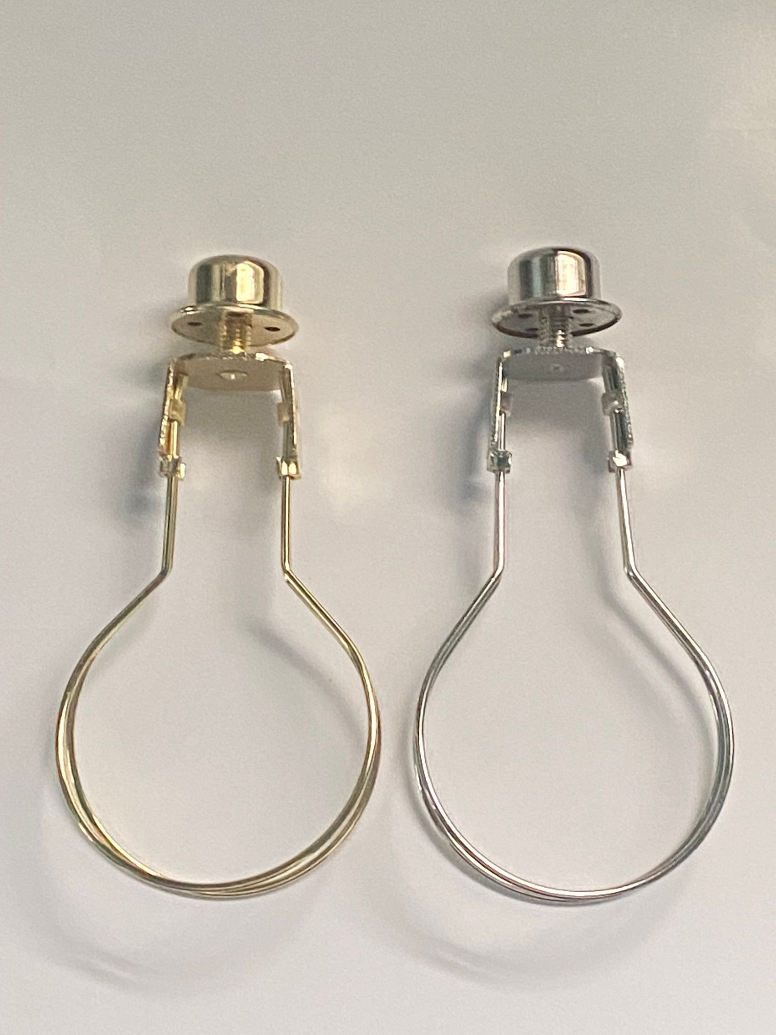 Lamp Shade Adapter (clips Onto Bulbs) No Harp Needed, Round Bulb ...