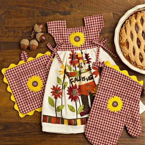 Simplicity 8109 Sewing Pattern for Kitchen Accessories Towel Dresses ...